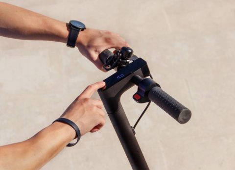 How to lock an Electric Scooter: Tips and Best Lock to Use - Electrik ...