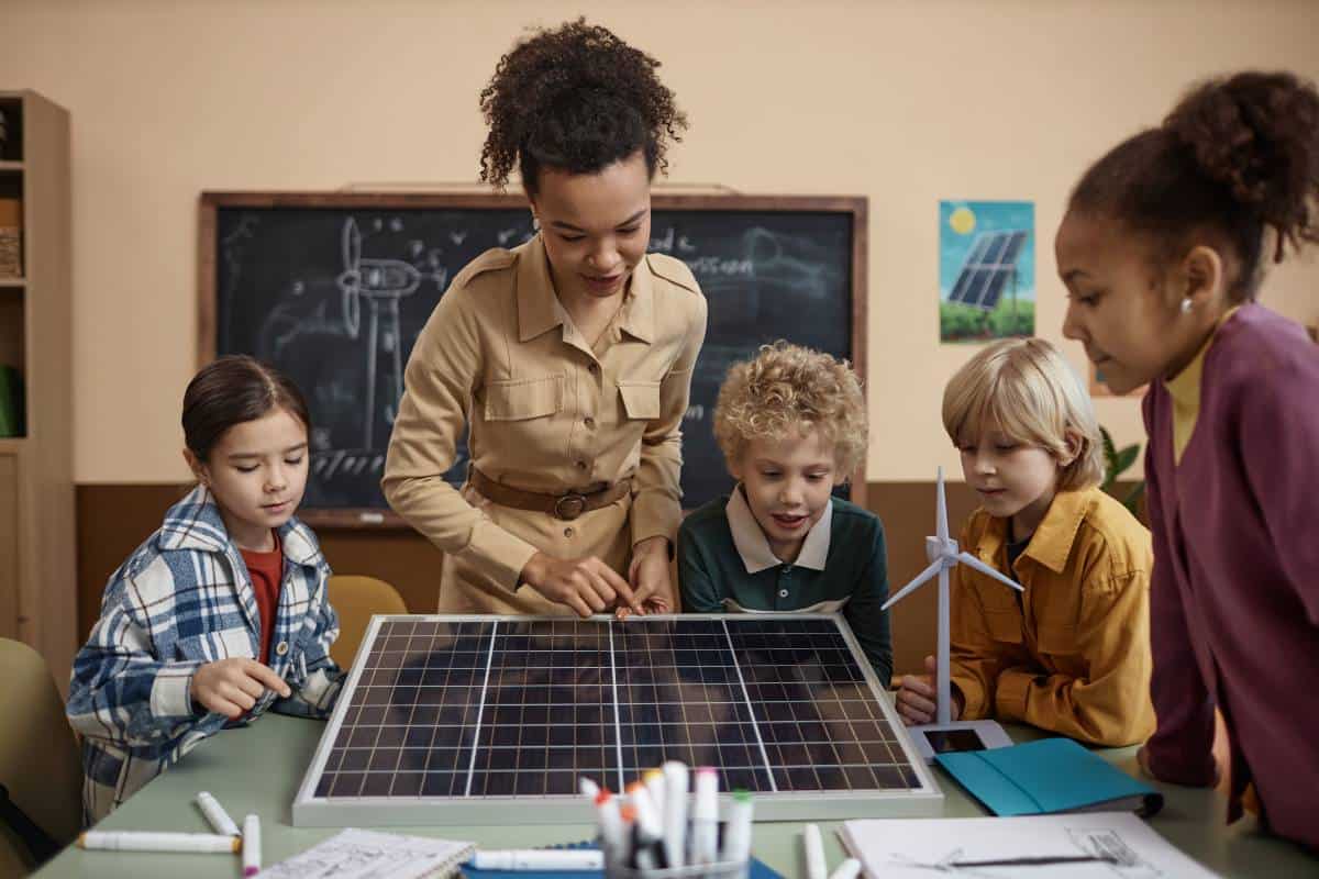 Educational Solar Panels and Solar Power Kits For Kids - Electrik Living